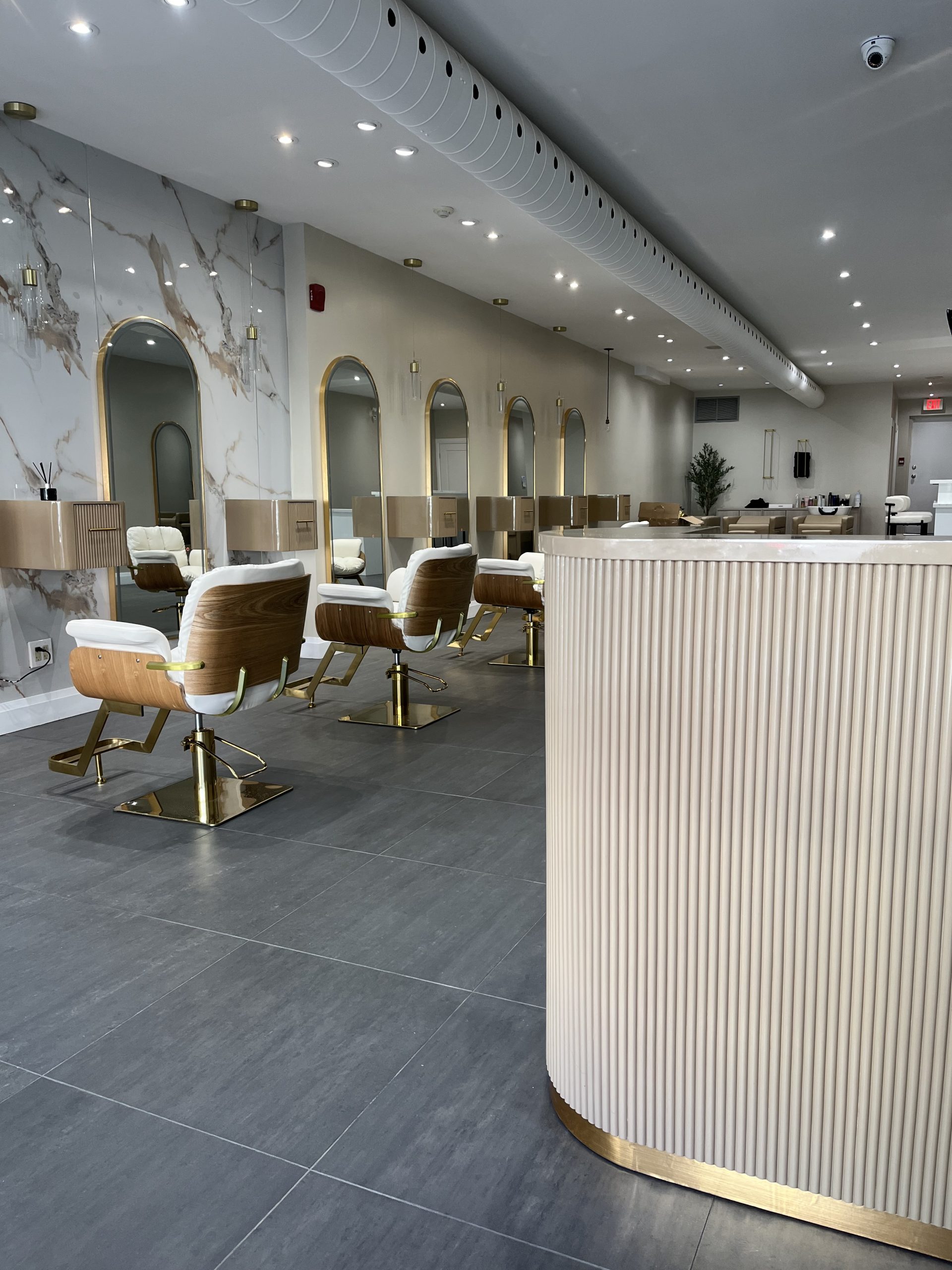 Majestic Crown Salon – Yonge BIA